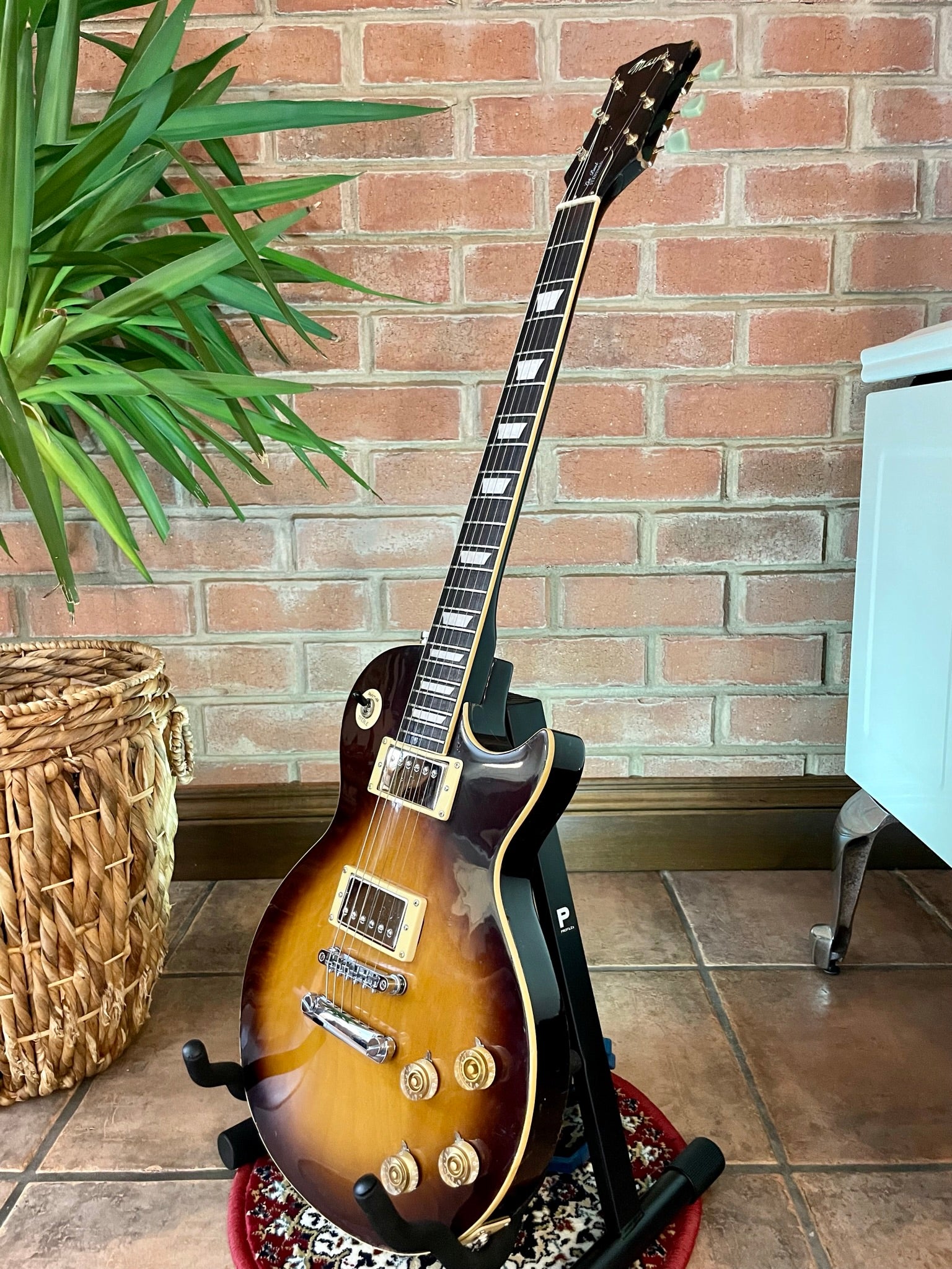 Maya Les Paul Model - Made in Japan -1970's – Herscheid and the Headbangers